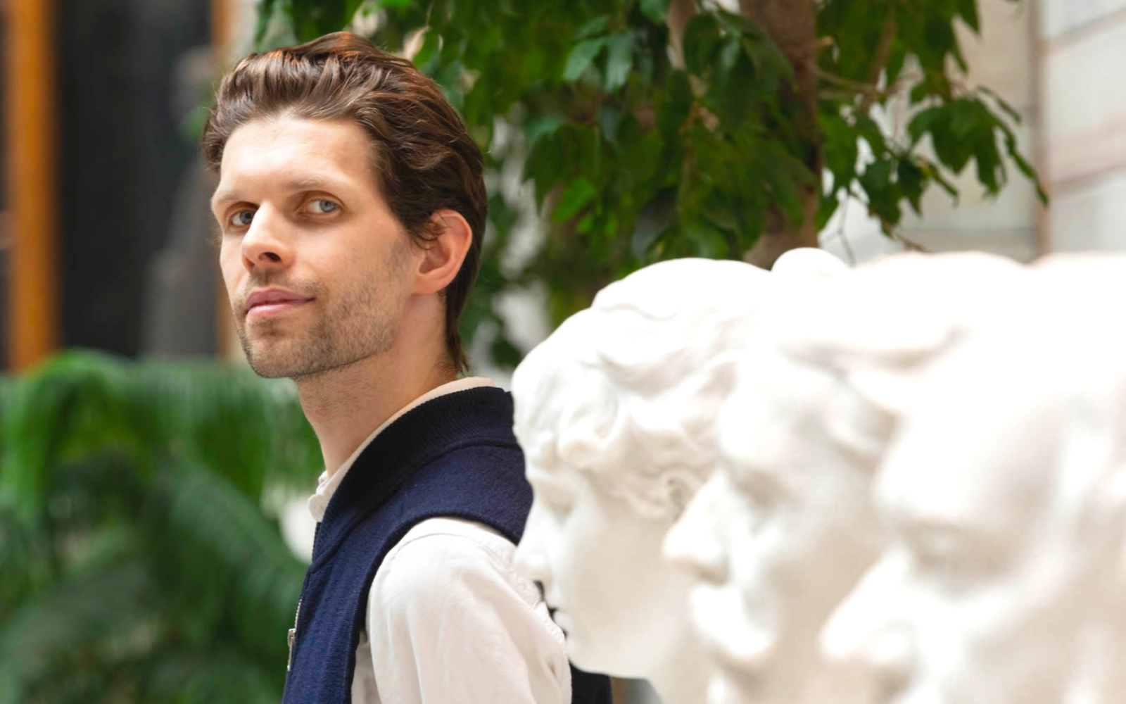 Simon Hessler – One man band på anrika Nationalmuseum